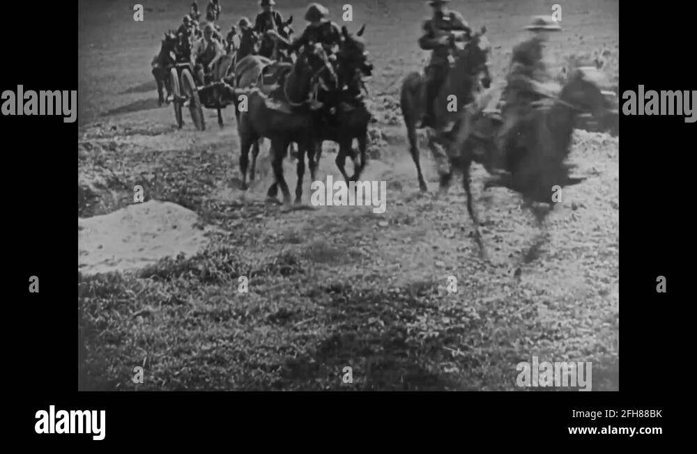 Ww1 artillery Stock Videos & Footage - HD and 4K Video Clips - Alamy
