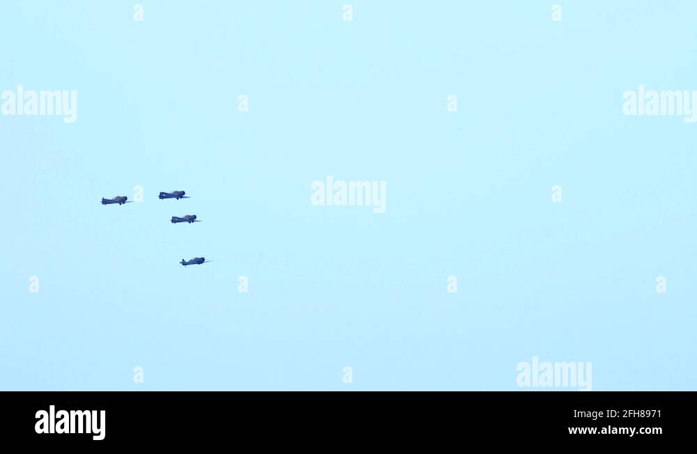 Planes flying together Stock Videos & Footage - HD and 4K Video Clips ...
