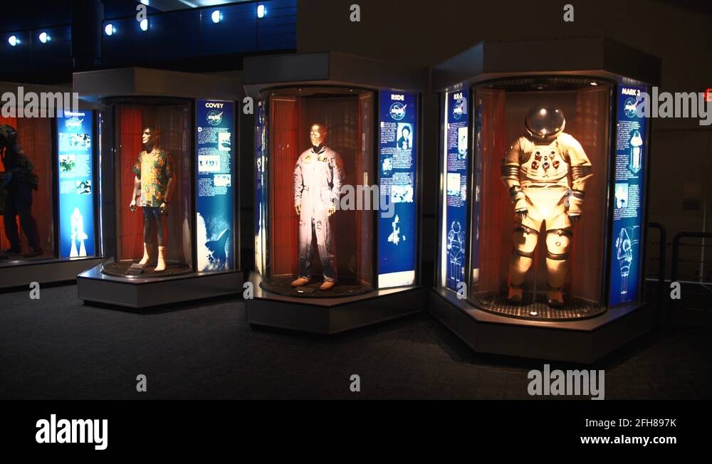 Astronauts museum Stock Videos & Footage - HD and 4K Video Clips - Alamy