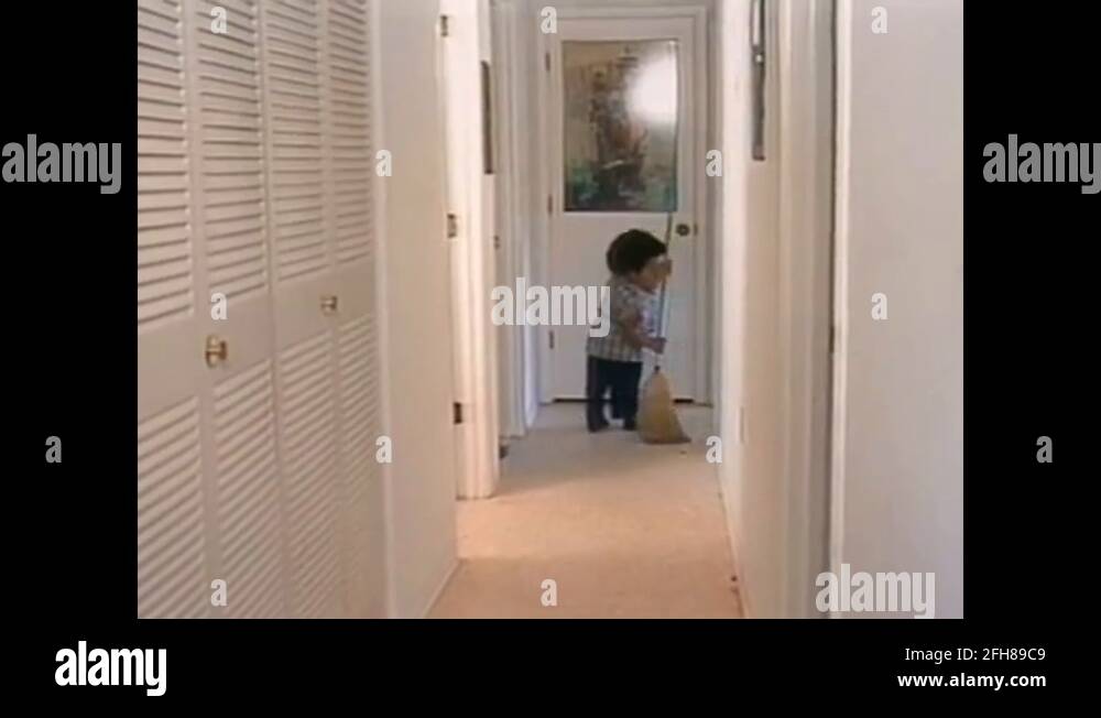 House of the dwarf Stock Videos & Footage - HD and 4K Video Clips - Alamy