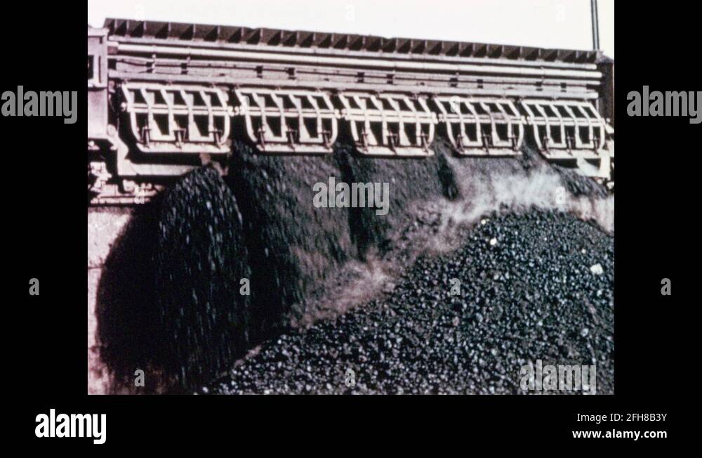 Dust over rocks Stock Videos & Footage - HD and 4K Video Clips - Alamy