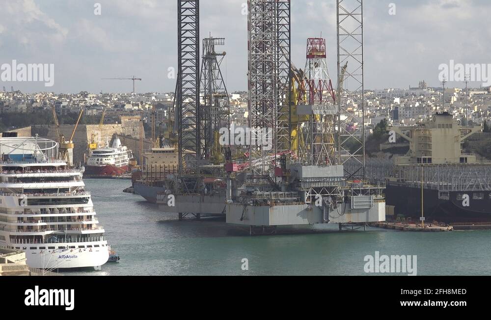 Industrial dockyard Stock Videos & Footage - HD and 4K Video Clips - Alamy