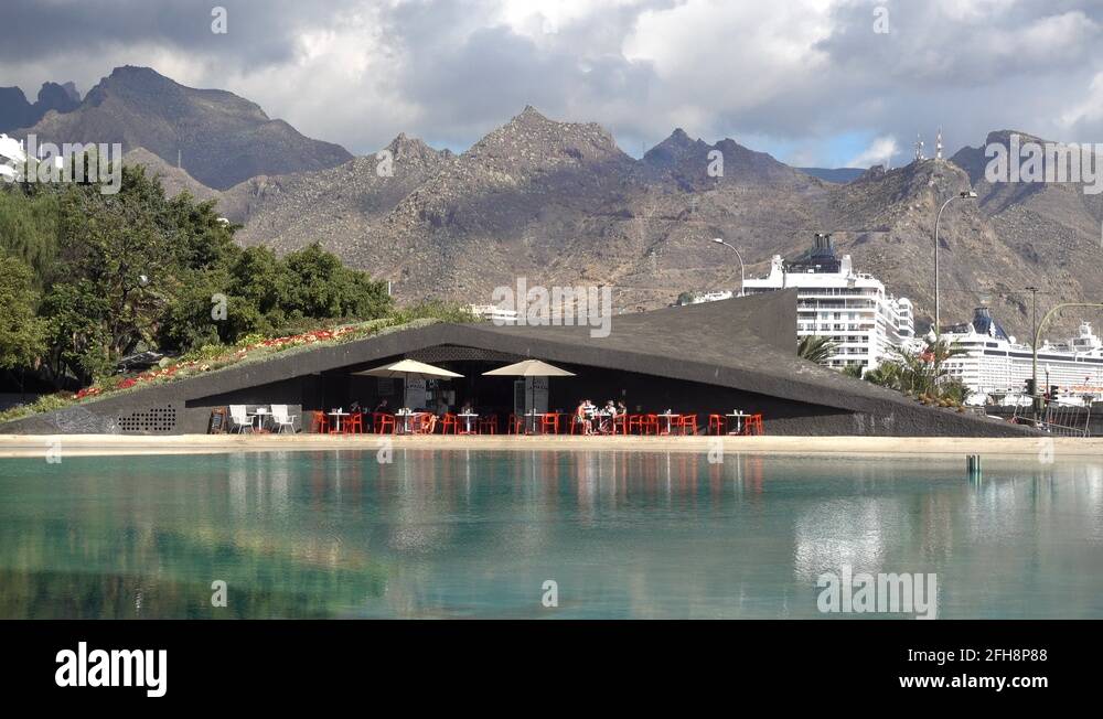 Green roof pavilion Stock Videos & Footage - HD and 4K Video Clips - Alamy