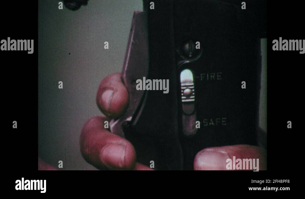 Anti tank gun Stock Videos & Footage - HD and 4K Video Clips - Alamy