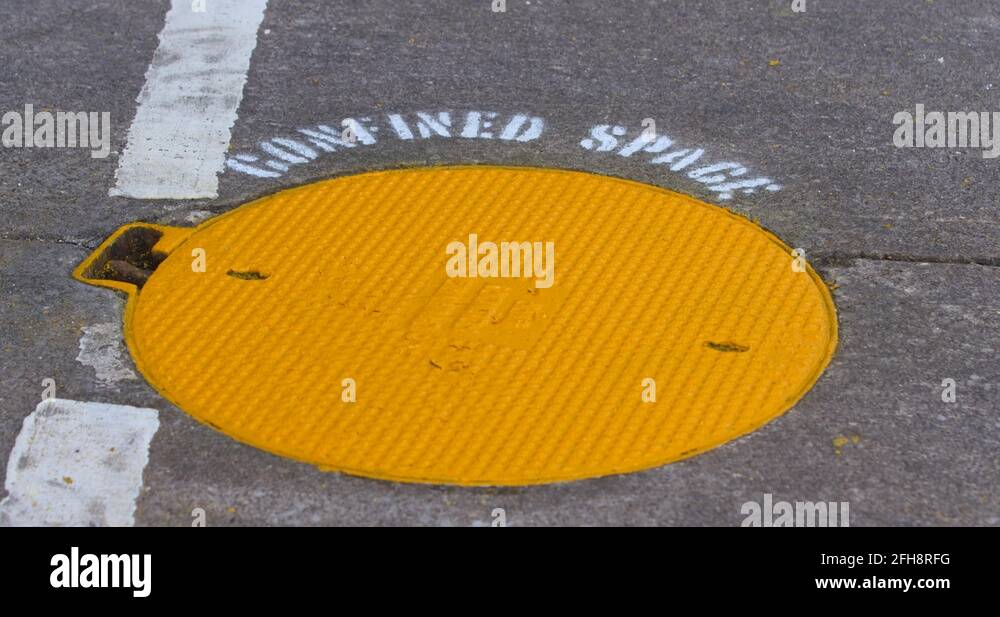 Manhole hazard Stock Videos & Footage - HD and 4K Video Clips - Alamy