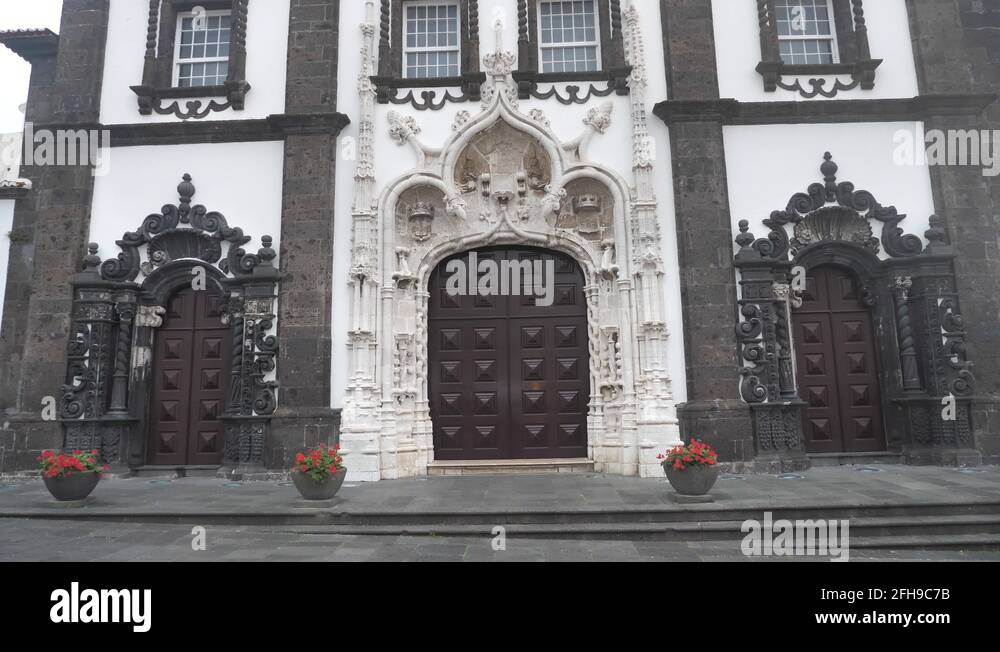 Traditional wooden doors Stock Videos & Footage - HD and 4K Video Clips ...