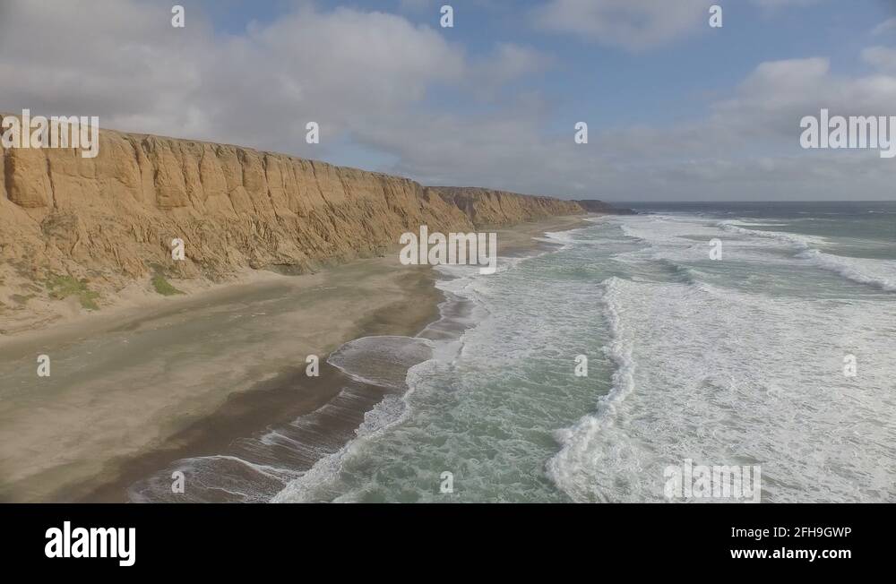 15 ft high Stock Videos & Footage - HD and 4K Video Clips - Alamy