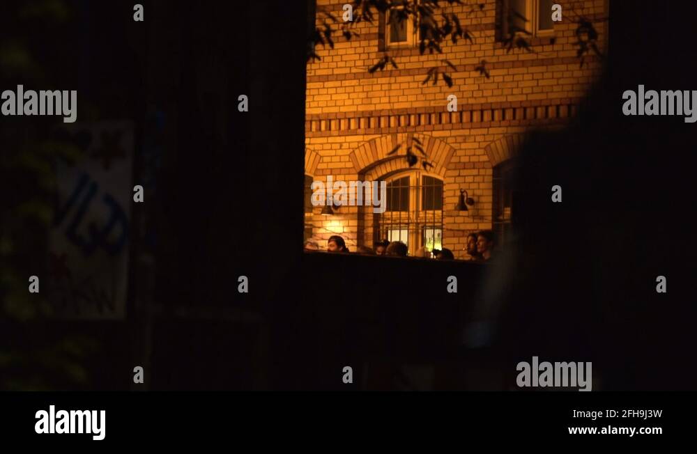 Clubbing Berlin Stock Videos Footage HD And 4K Video Clips Alamy clubbing-berlin-stock-videos-footage-hd-and-4k-video-clips-alamy