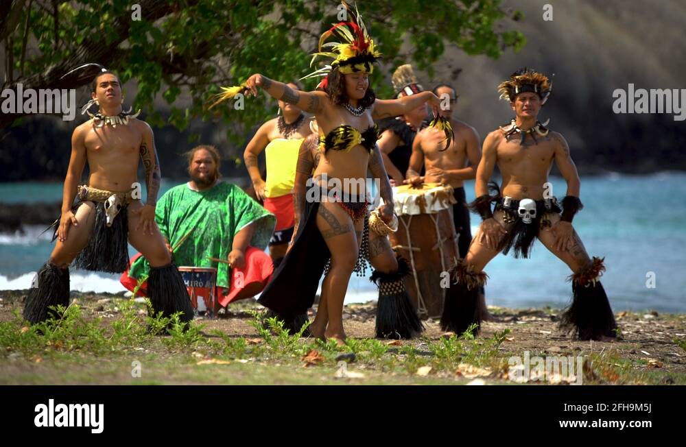 Native dance group Stock Videos & Footage - HD and 4K Video Clips - Alamy