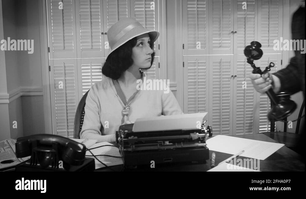 Reporter typing notes Stock Videos & Footage - HD and 4K Video Clips ...