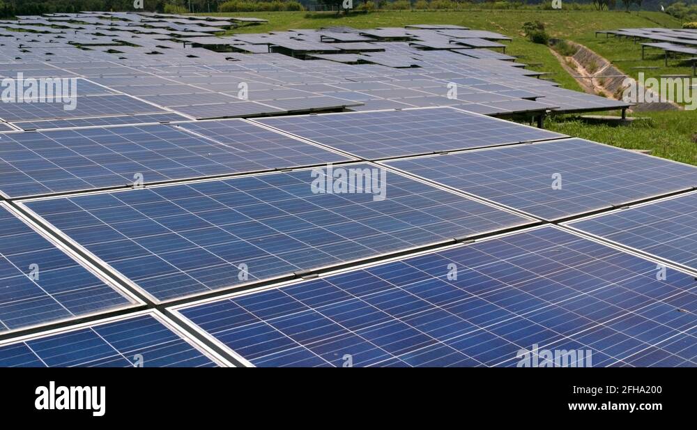 Solar collector park Stock Videos & Footage - HD and 4K Video Clips - Alamy