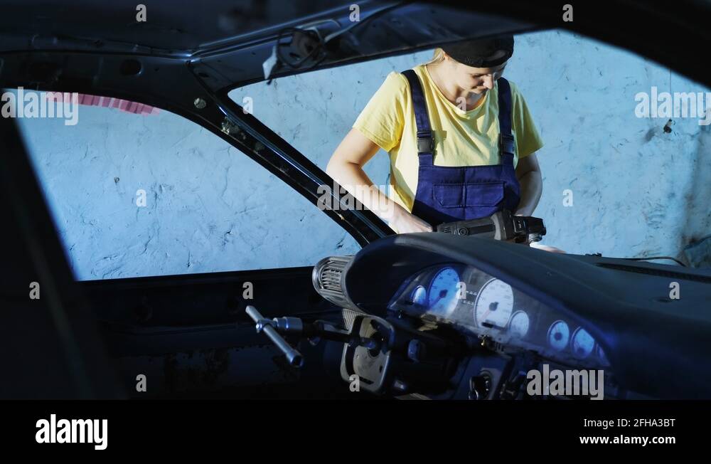 Usa mechanic uniform Stock Videos & Footage - HD and 4K Video Clips - Alamy