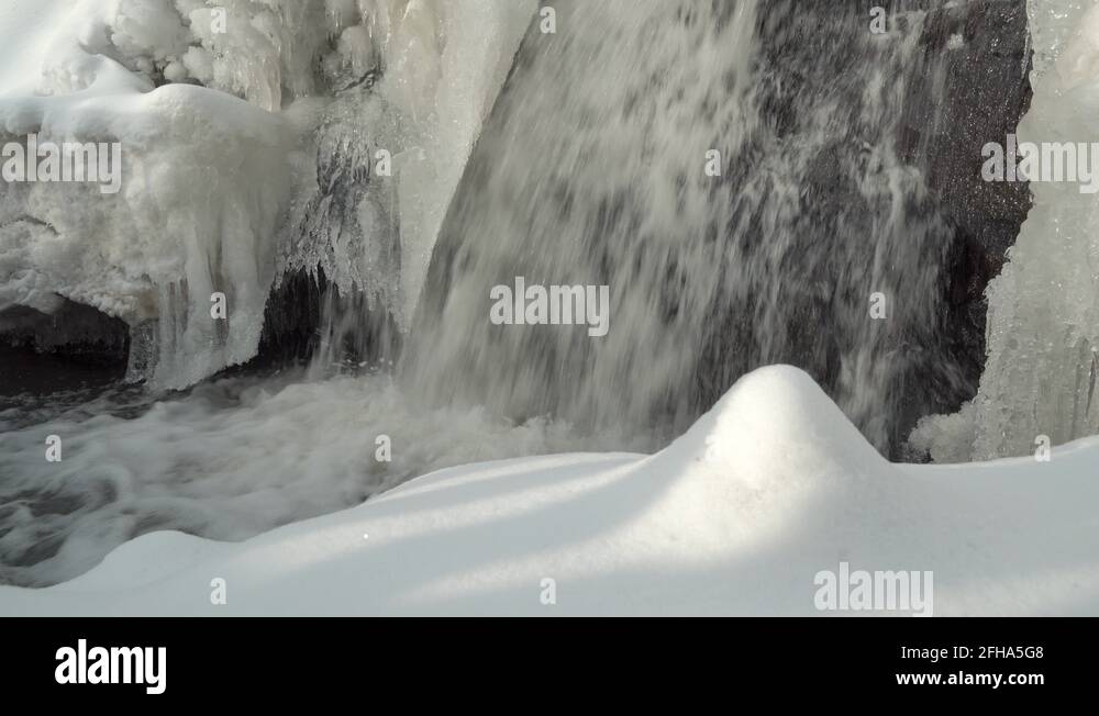 Snowy waterfalls Stock Videos & Footage - HD and 4K Video Clips - Alamy
