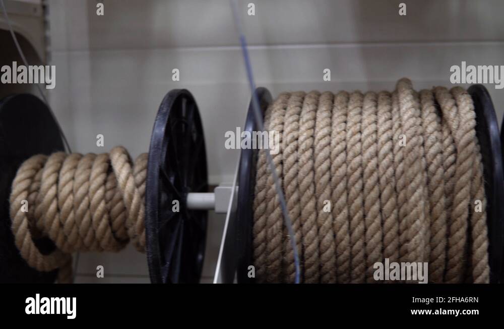 Climbing rope circle Stock Videos & Footage - HD and 4K Video Clips - Alamy