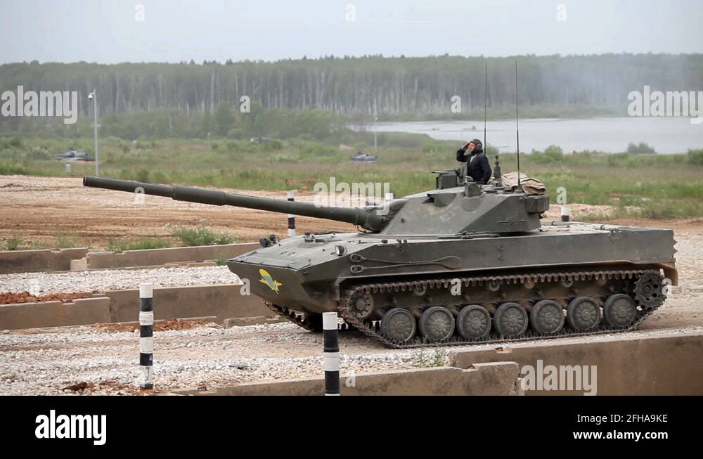 Armata tanks Stock Videos & Footage - HD and 4K Video Clips - Alamy