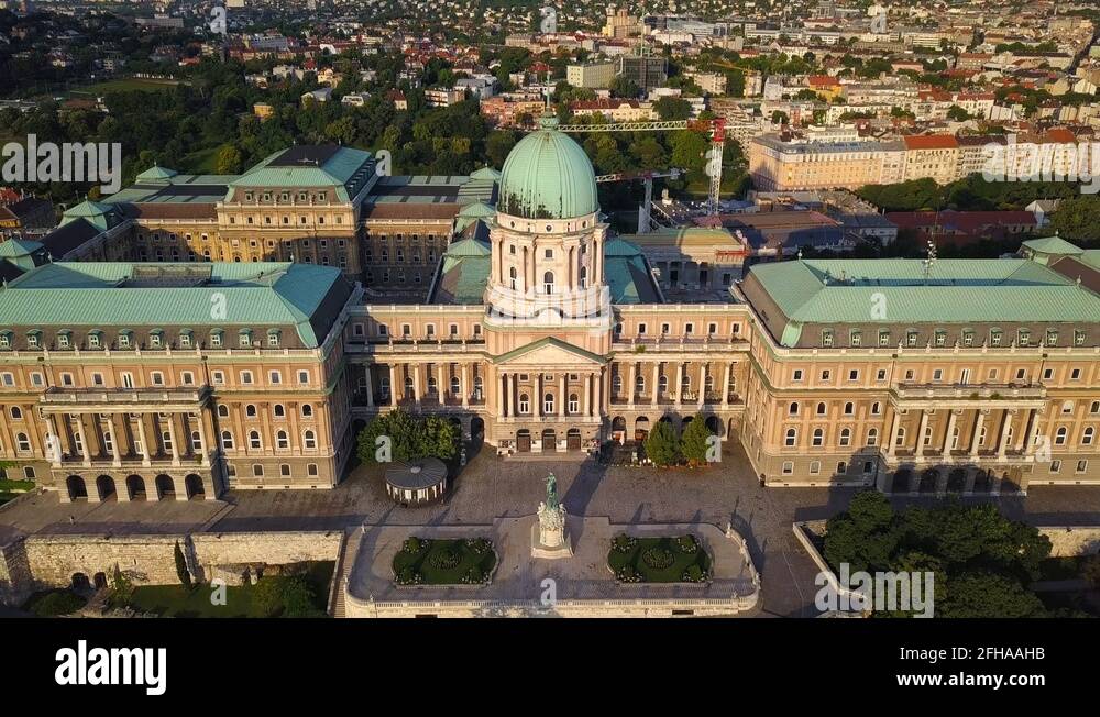 Castle royal palace Stock Videos & Footage - HD and 4K Video Clips - Alamy