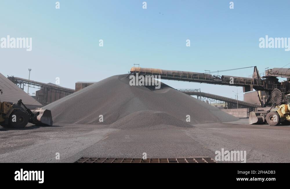 Mineral pellets Stock Videos & Footage - HD and 4K Video Clips - Alamy