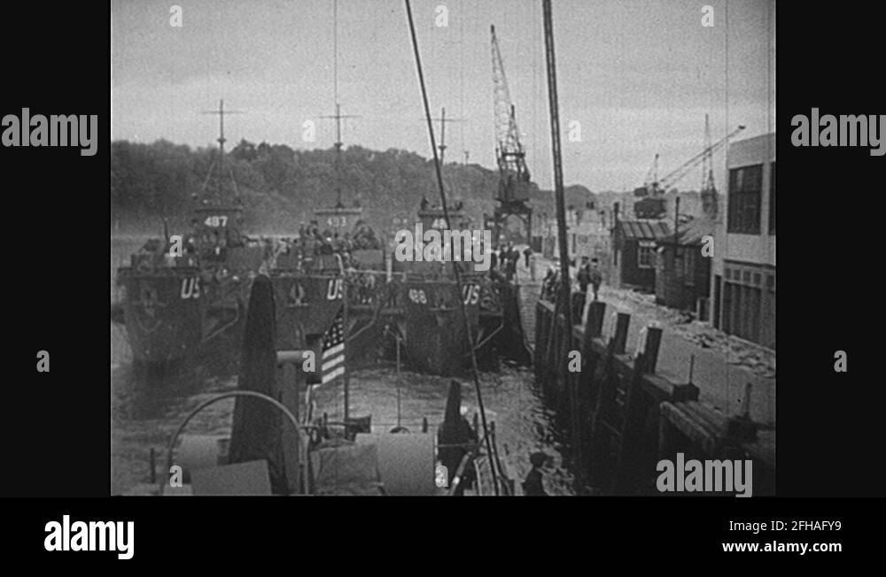 Mounted ship gun Stock Videos & Footage - HD and 4K Video Clips - Alamy