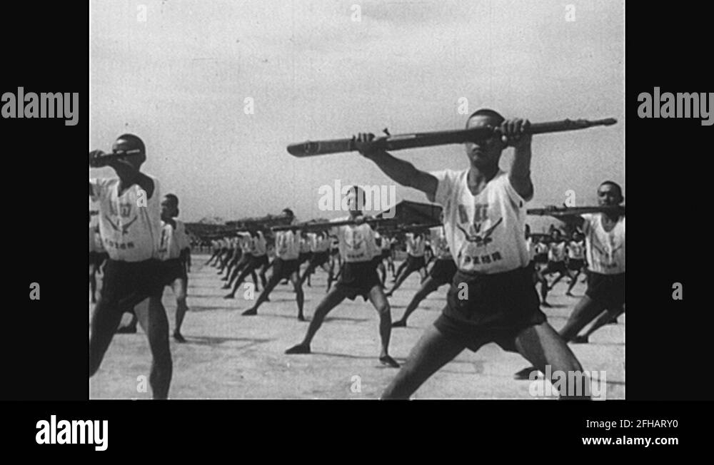 Female army 1950s Stock Videos & Footage - HD and 4K Video Clips - Alamy