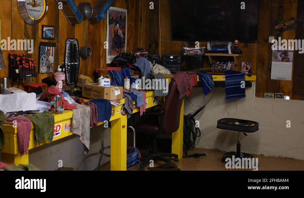 Messy garage workbench Stock Videos & Footage - HD and 4K Video Clips ...