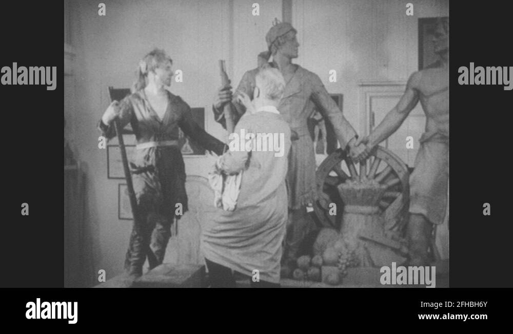 Life model art Stock Videos & Footage - HD and 4K Video Clips - Alamy