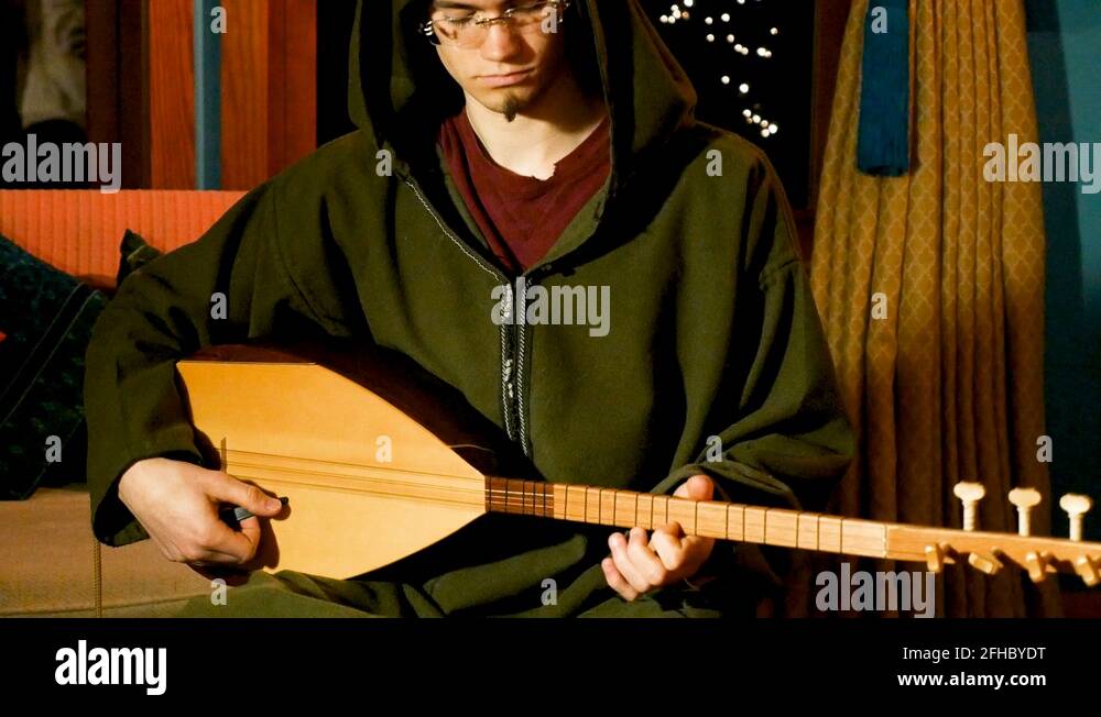 Baglama Stock Videos & Footage - HD and 4K Video Clips - Alamy