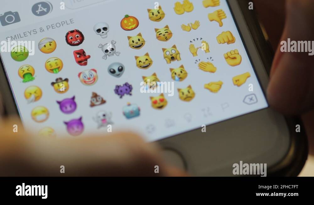Message emoji Stock Videos & Footage - HD and 4K Video Clips - Alamy