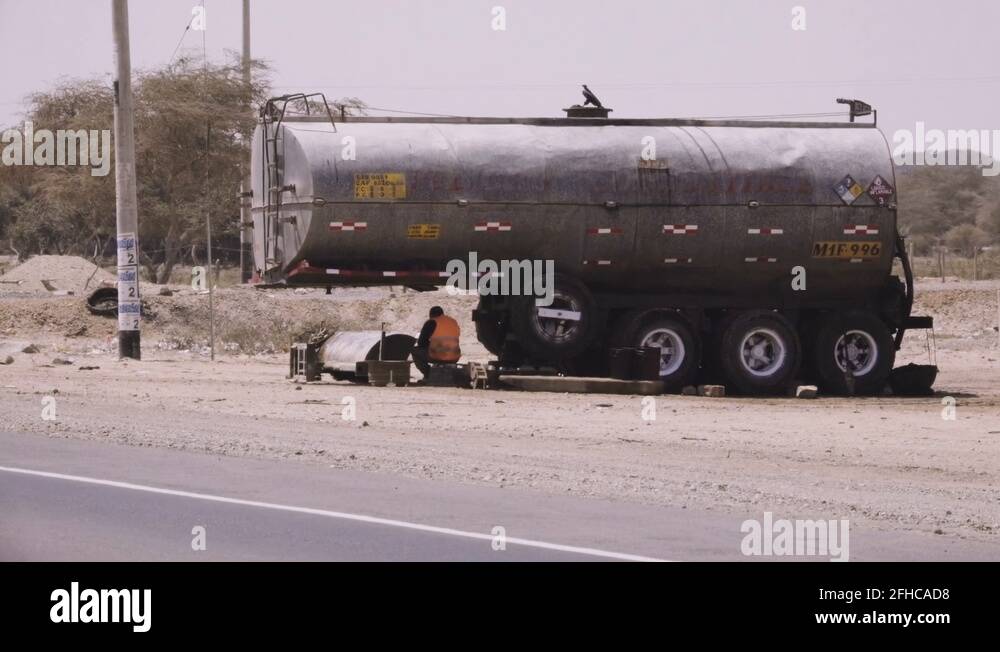 Workman resting Stock Videos & Footage - HD and 4K Video Clips - Alamy