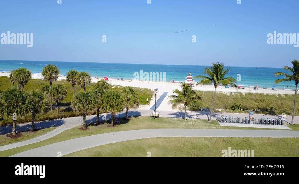 Beach miami lifeguard tower Stock Videos & Footage - HD and 4K Video ...
