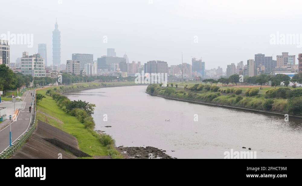 Taipei city, Taiwan, 27 May 2018:- Air pollution in Taipei city Stock ...