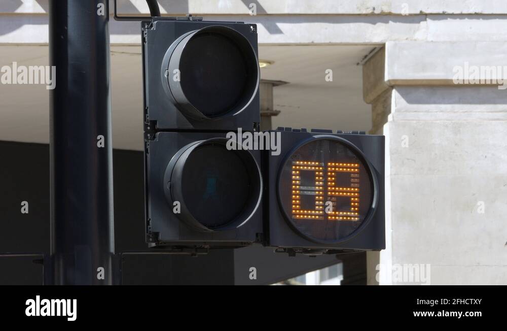 Crosswalk light Stock Videos & Footage - HD and 4K Video Clips - Alamy