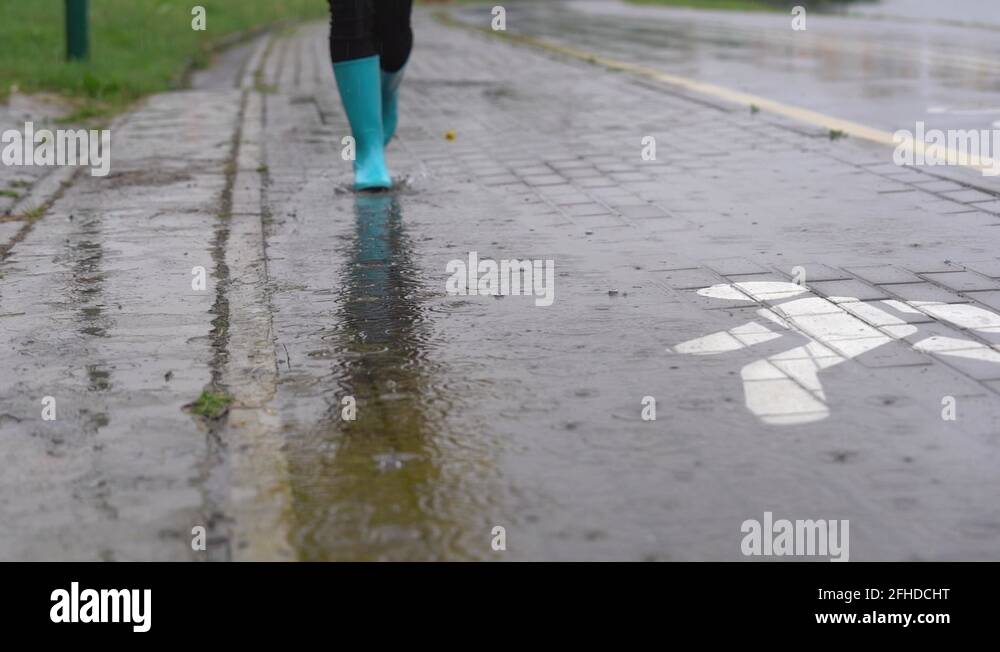 Red and blue wellies Stock Videos & Footage - HD and 4K Video Clips - Alamy