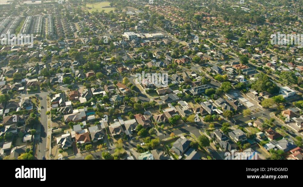 Le cheltenham Stock Videos & Footage - HD and 4K Video Clips - Alamy