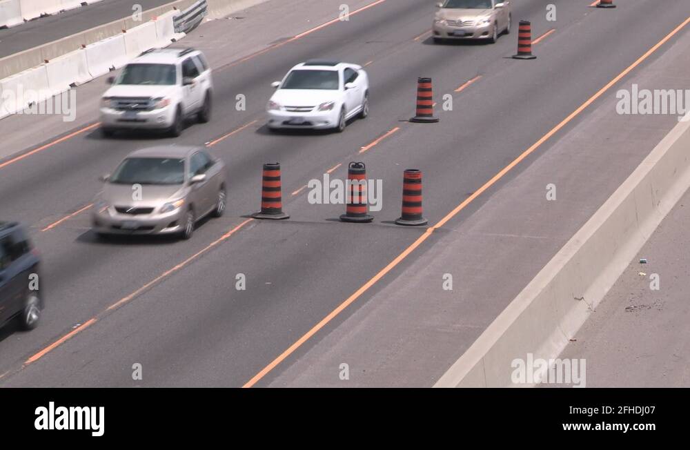 Summer heatwave causing highway pavement to buckle in Toronto Stock ...