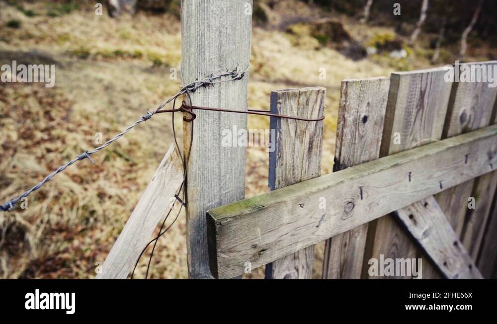 Opening in fence Stock Videos & Footage - HD and 4K Video Clips - Alamy