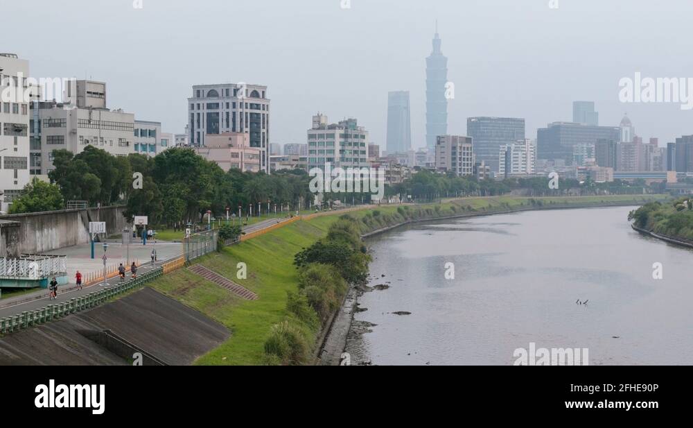 Taipei city, Taiwan, 27 May 2018:- Air pollution of Taipei city Stock ...