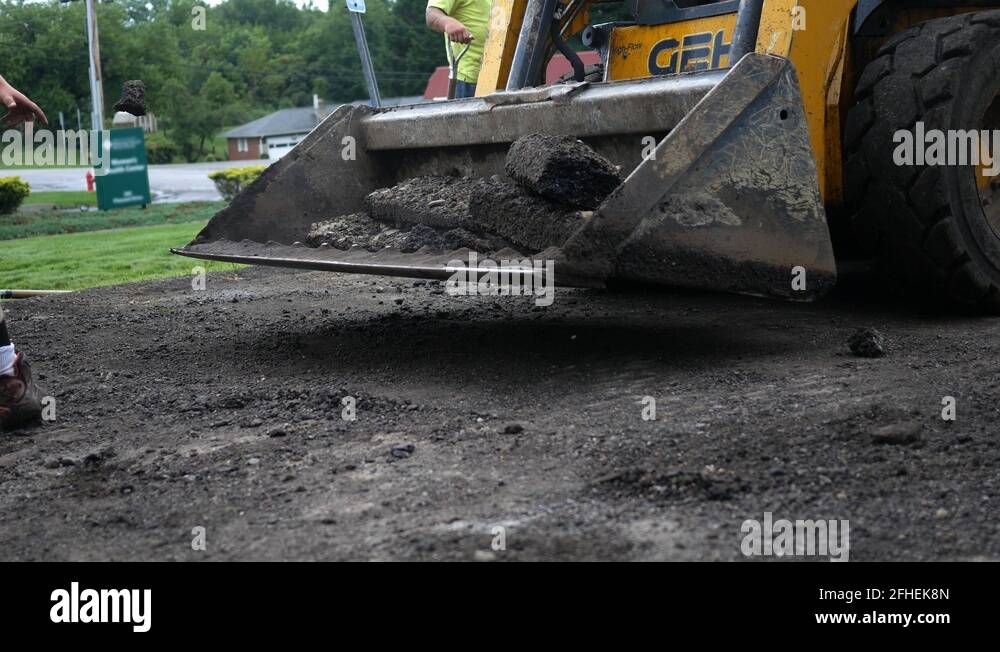 Broken front loader Stock Videos & Footage - HD and 4K Video Clips - Alamy