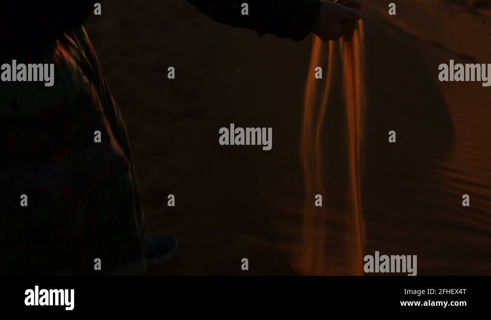 Falling dunes Stock Videos & Footage - HD and 4K Video Clips - Alamy