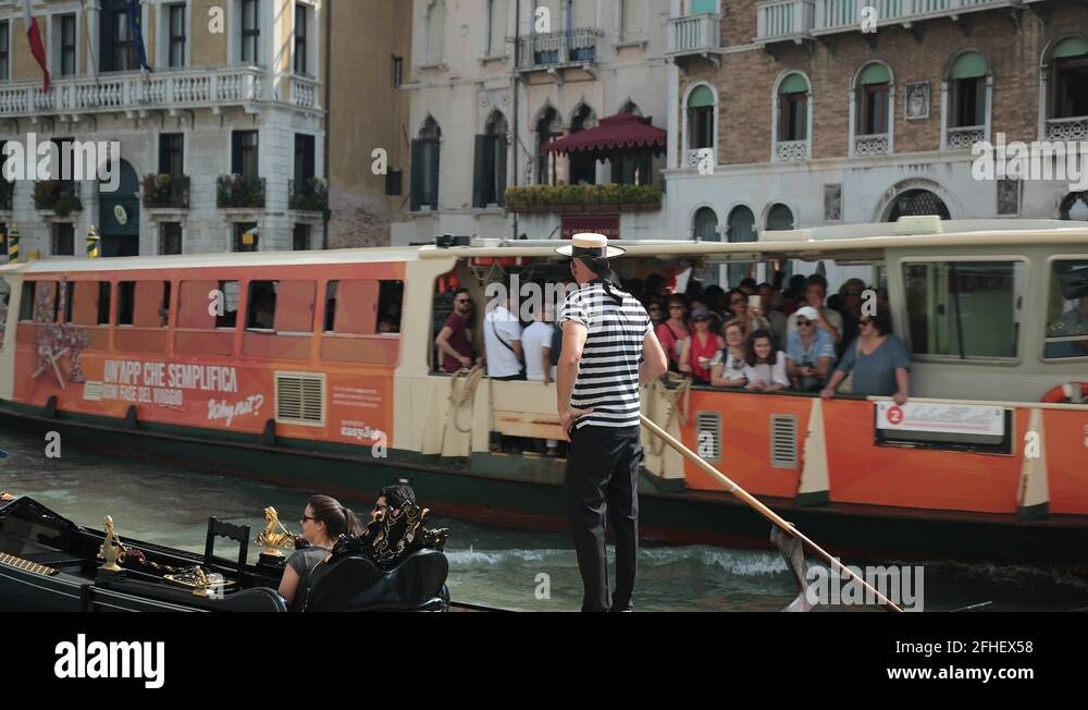 Gondola with driver Stock Videos & Footage - HD and 4K Video Clips - Alamy