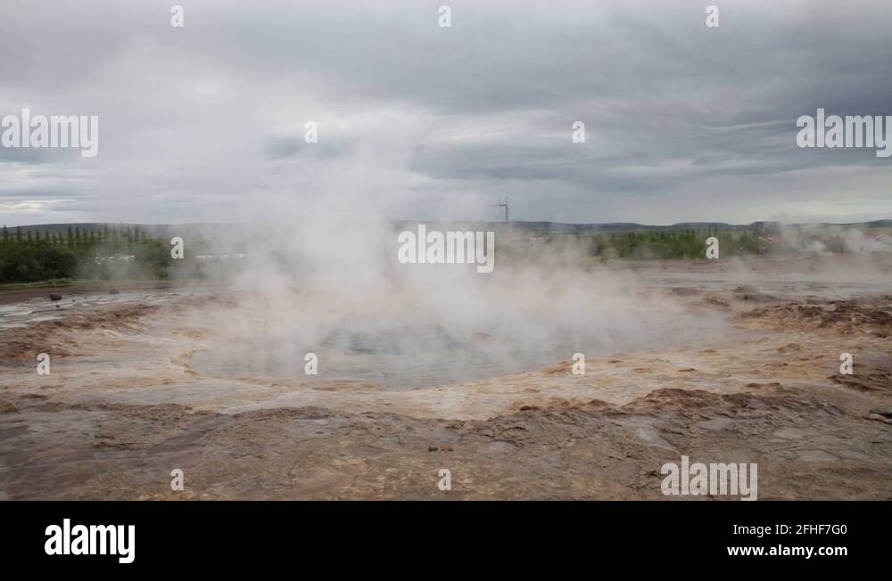 Geyser exploding Stock Videos & Footage - HD and 4K Video Clips - Alamy