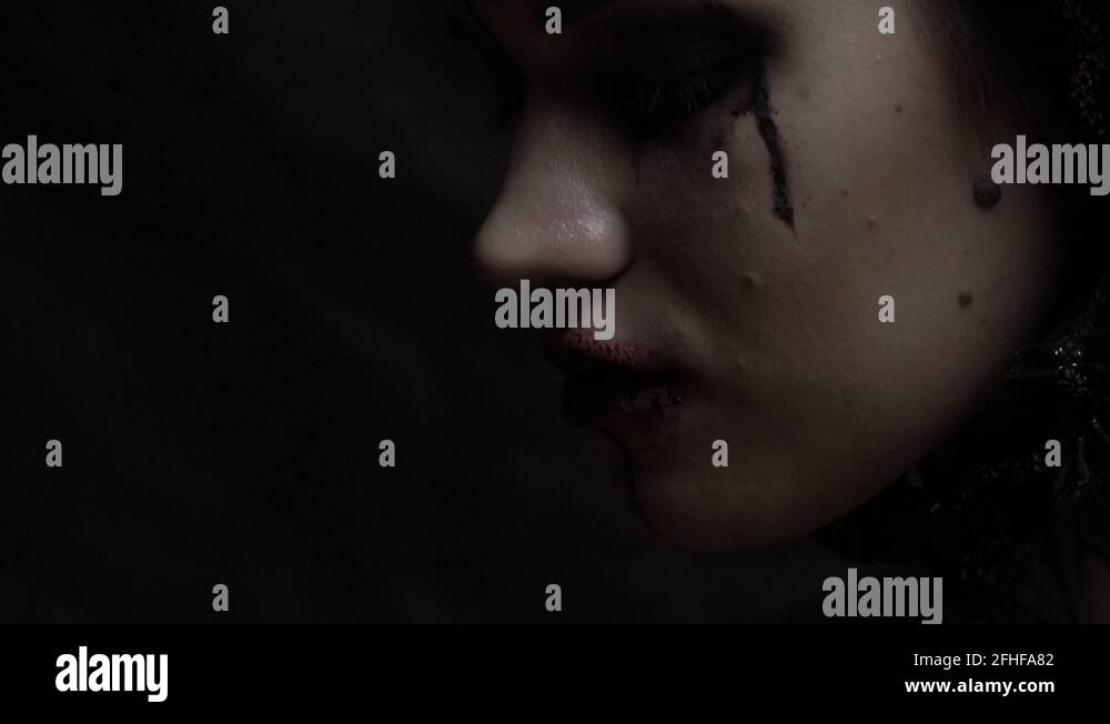 Drooping lips Stock Videos & Footage - HD and 4K Video Clips - Alamy