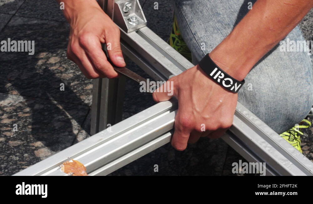 Reinforcing frame Stock Videos & Footage - HD and 4K Video Clips - Alamy