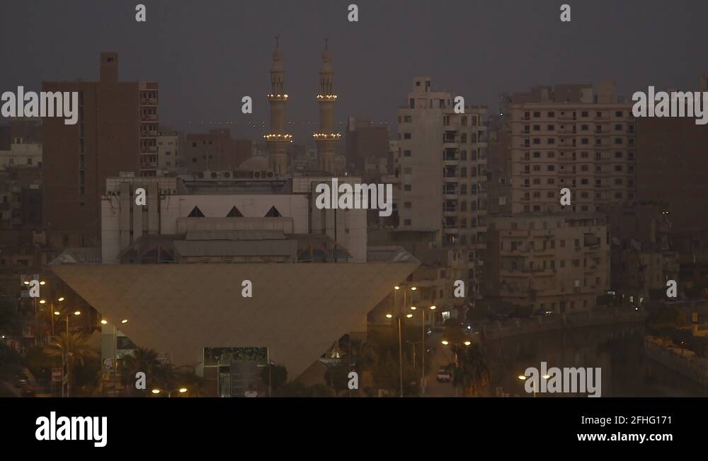 Upside down pyramid Stock Videos & Footage - HD and 4K Video Clips - Alamy