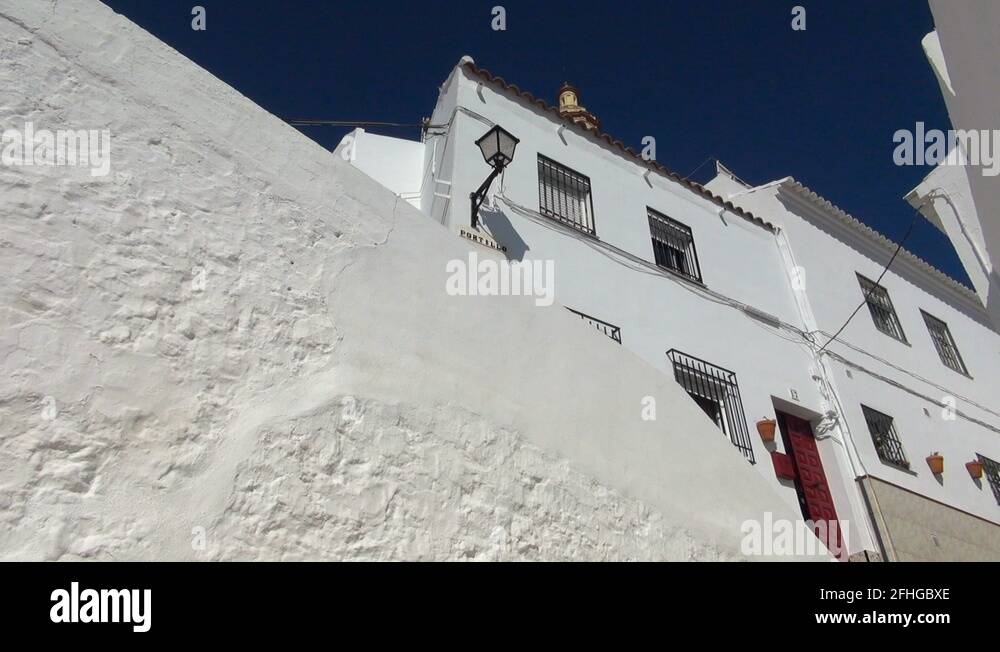 Building behind wall Stock Videos & Footage - HD and 4K Video Clips - Alamy