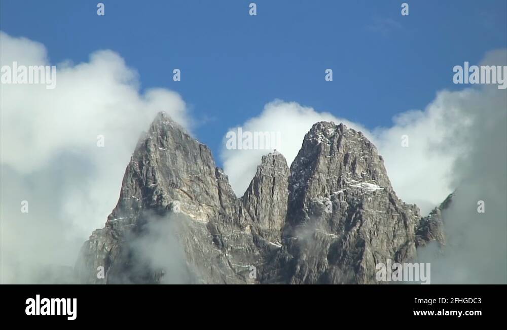 Zoom-Out: Mountain Peaks Stock Video Footage - Alamy