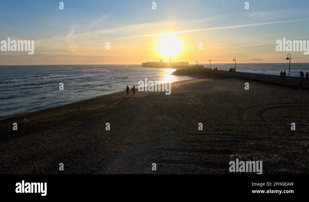 Cadiz beach sunset Stock Videos & Footage - HD and 4K Video Clips - Alamy