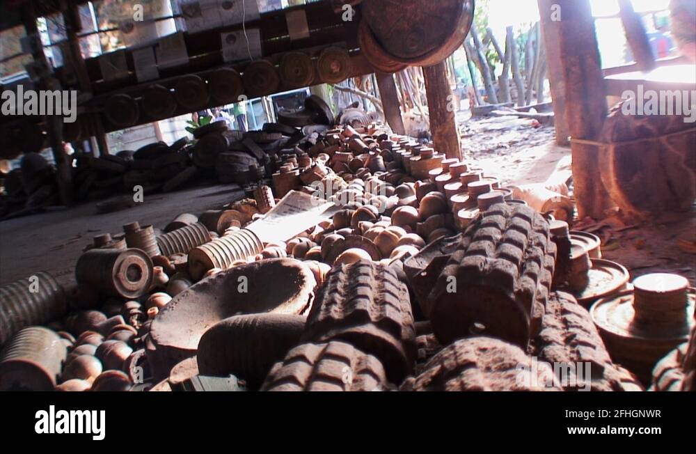 Munitions heavy shells Stock Videos & Footage - HD and 4K Video Clips ...