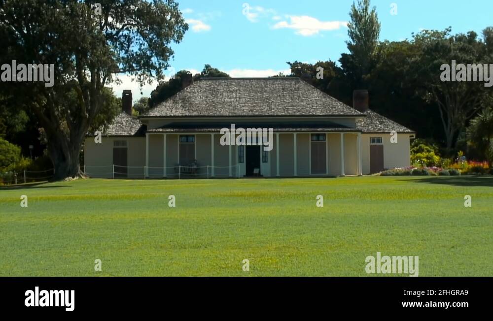 Tidy house Stock Videos & Footage - HD and 4K Video Clips - Alamy