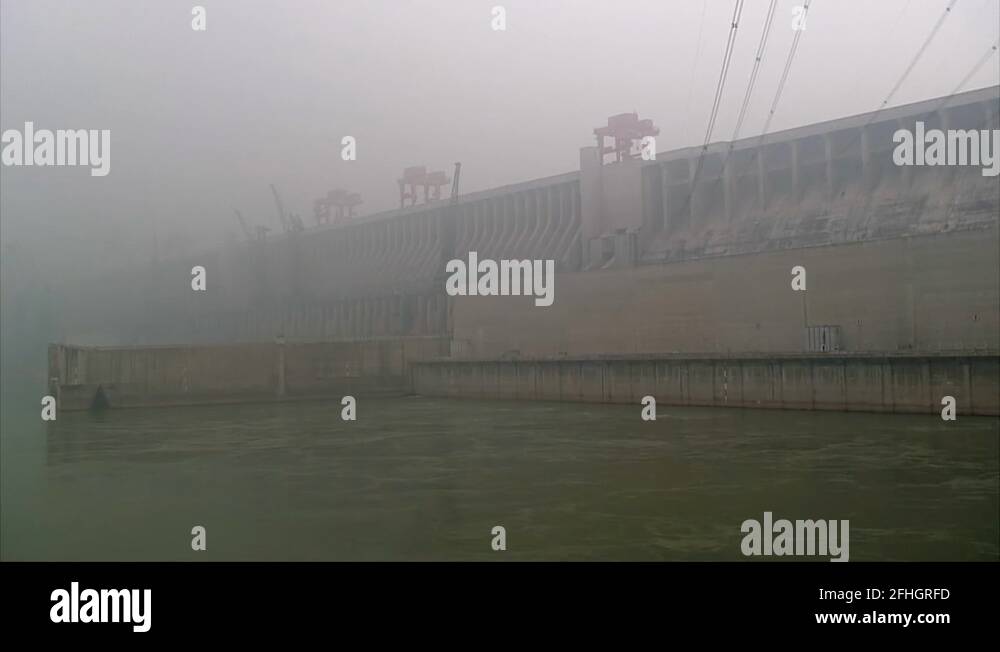 Yangtze river dam Stock Videos & Footage - HD and 4K Video Clips - Alamy