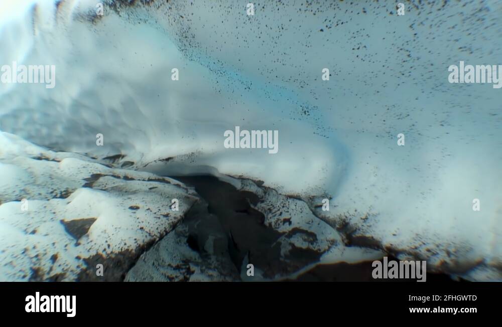 Snow overhang Stock Videos & Footage - HD and 4K Video Clips - Alamy
